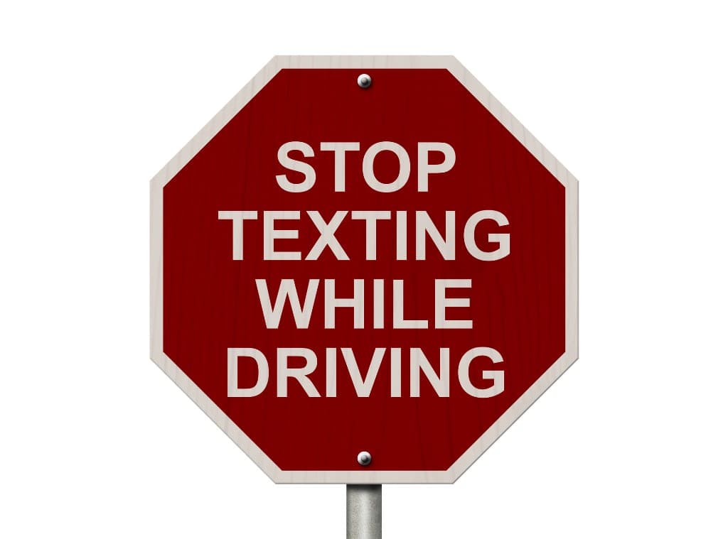 Vermont bill proposes to raise fines for driving while texting ...