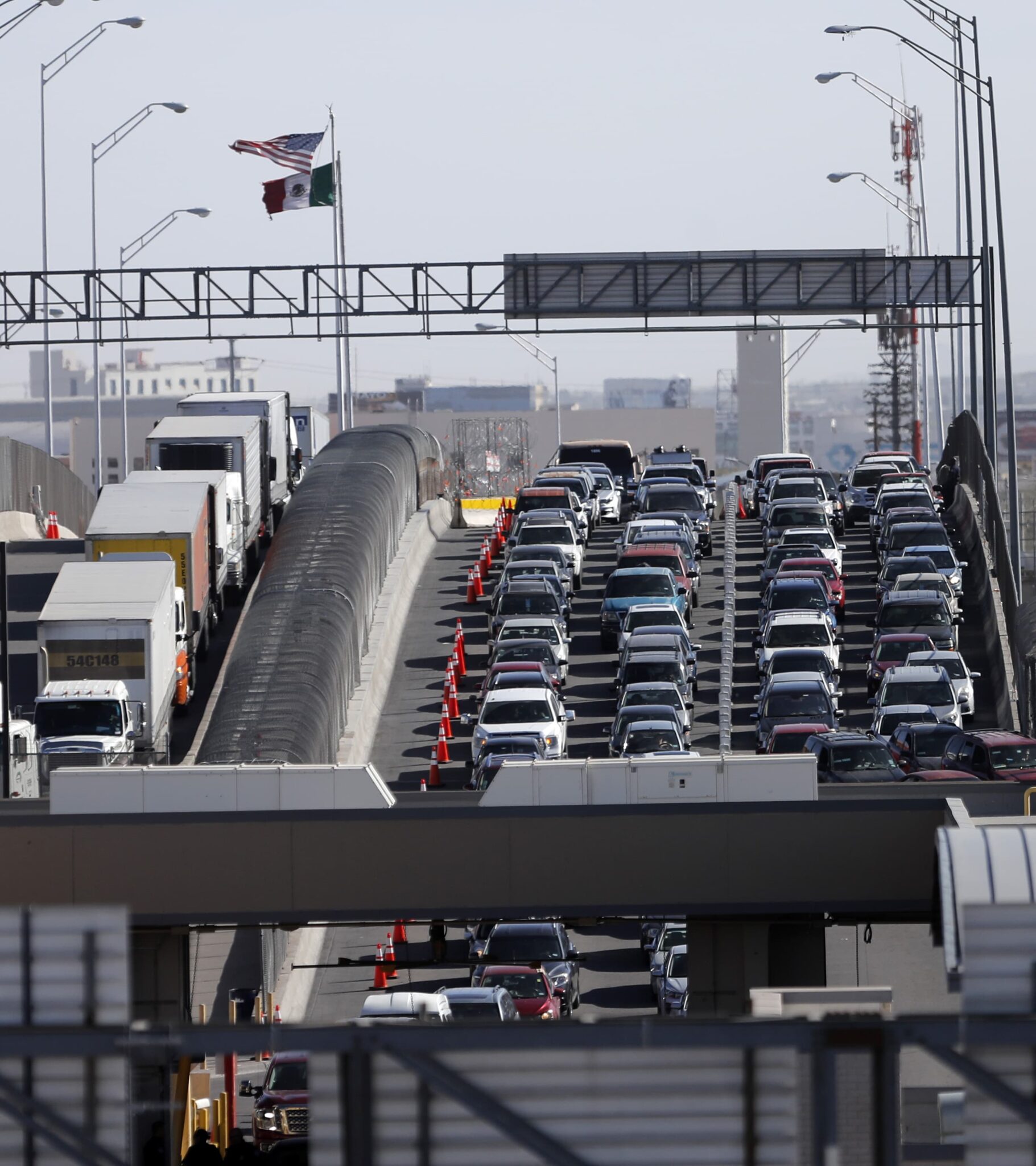 Texas begins enhanced CMV inspections at border - TheTrucker.com