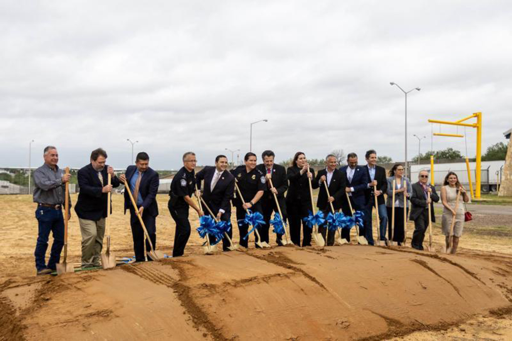FAST lanes for commercial trucks planned at World Trade Bridge ...