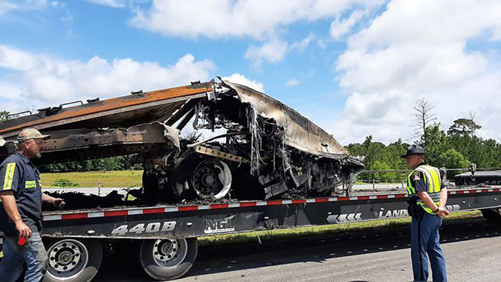 12 vehicles, including 2 semis, part of crash on Alabama interstate ...