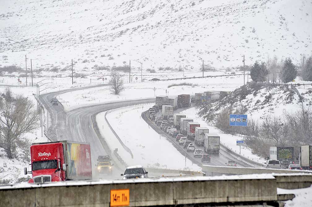 I-90 in Washington reopens after snow closure - TheTrucker.com