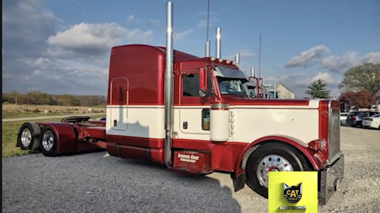 CAT Scale Rig of the Week | Aaron Fox - TheTrucker.com