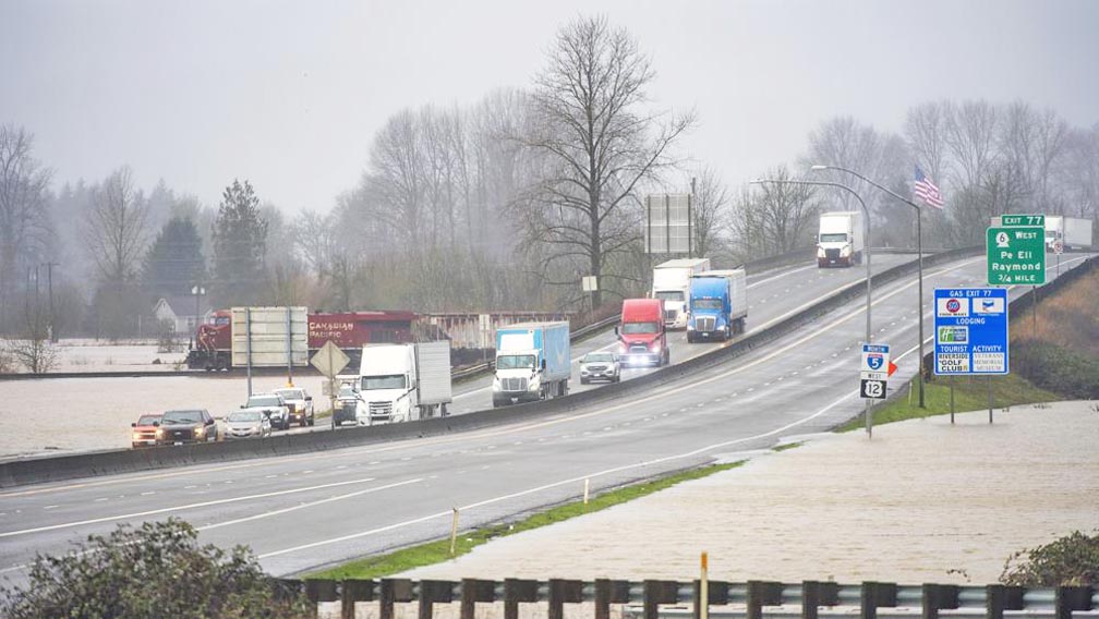 Interstate 5 reopens after deadly northwest flooding - TheTrucker.com