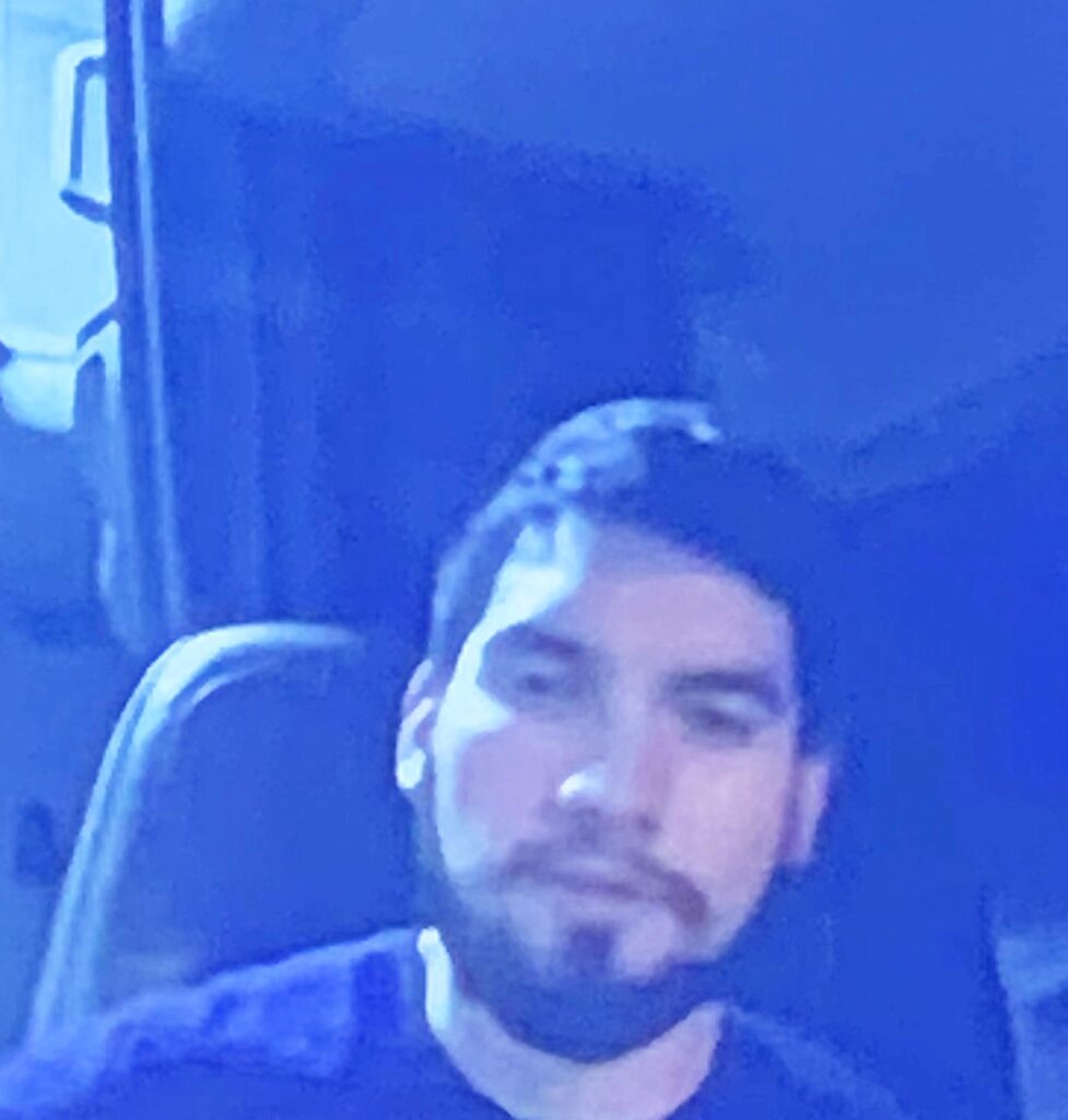 Truckers help feed stranded drivers on snowy I-95 - TheTrucker.com