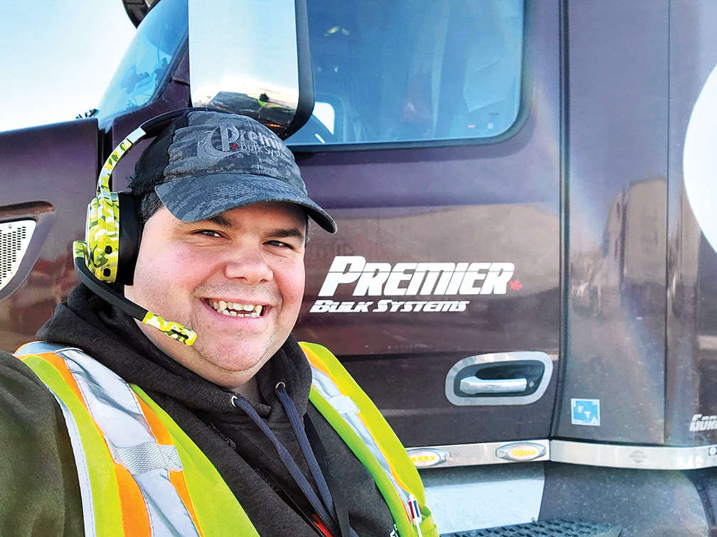 Highway Angels | July-August 2022 - TheTrucker.com