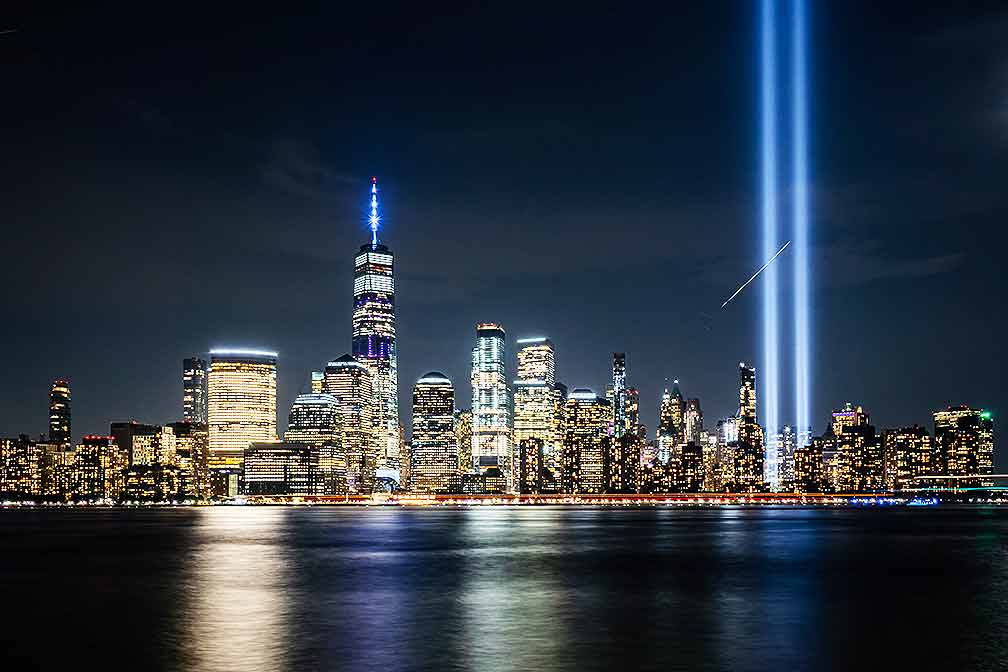 Wreaths Across America calls on Americans to stand out, wave flags on 9/11 anniversary ...