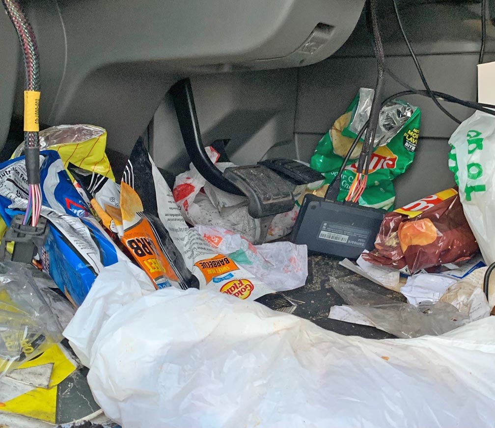 Trashy cab called out by Georgia officials as 'extremely dangerous ...