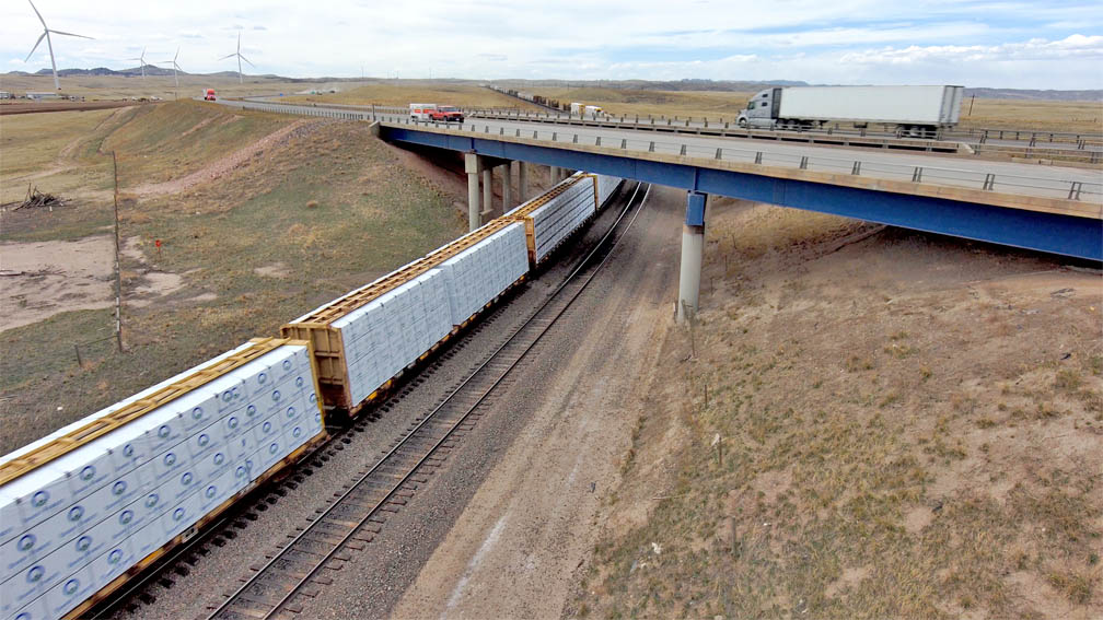 Wyoming receives grant to replace I-80 bridges - TheTrucker.com