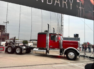 Peterbilt launches new Model 589 - TheTrucker.com