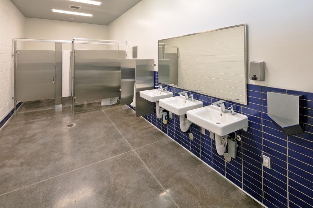 New restroom bill for truck drivers receives industry support ...