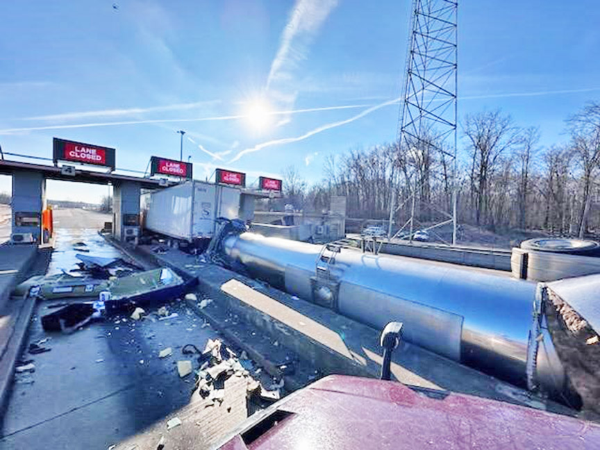Big rig slams into 2 other 18-wheelers at Indiana toll booth, killing 1 ...