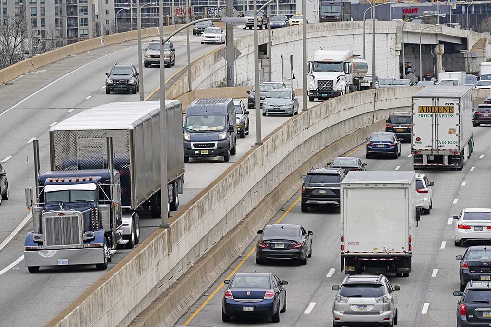 EPA sets strict emissions standards for heavy-duty trucks, buses in bid ...