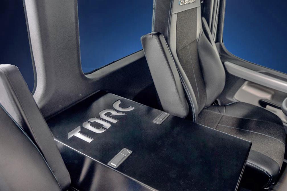 Daimler Truck unveils electric autonomous Class 8 rig - TheTrucker.com