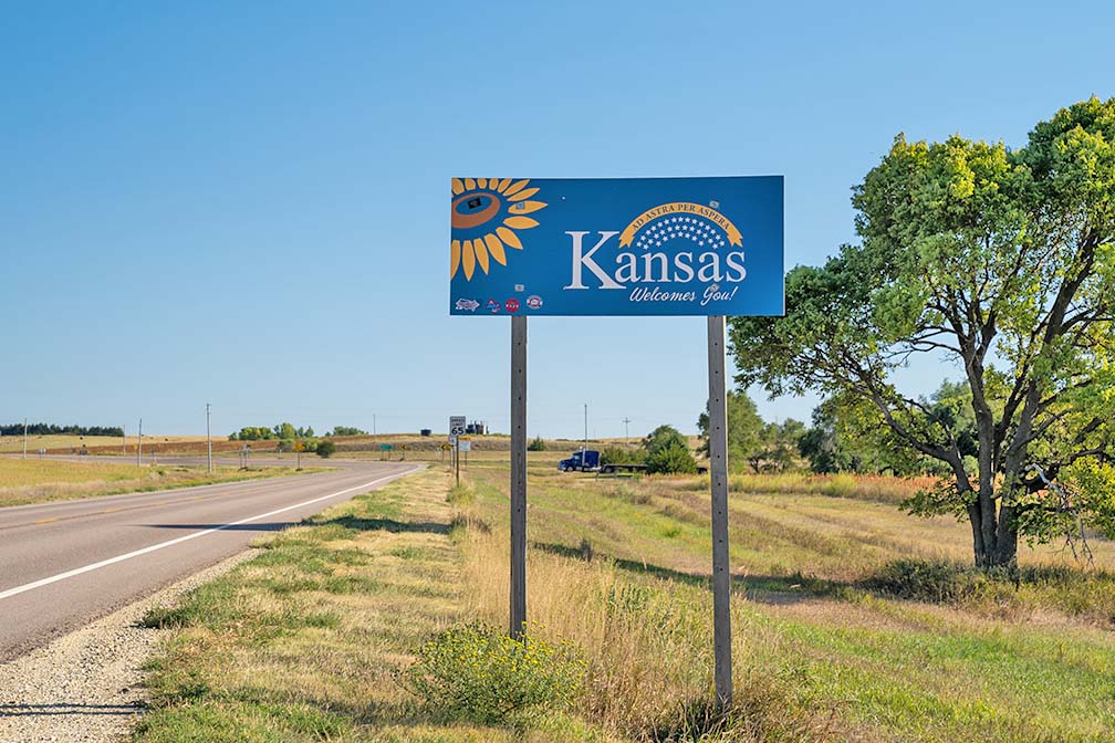 Kansas set to spend $6M for safer streets, roads - TheTrucker.com
