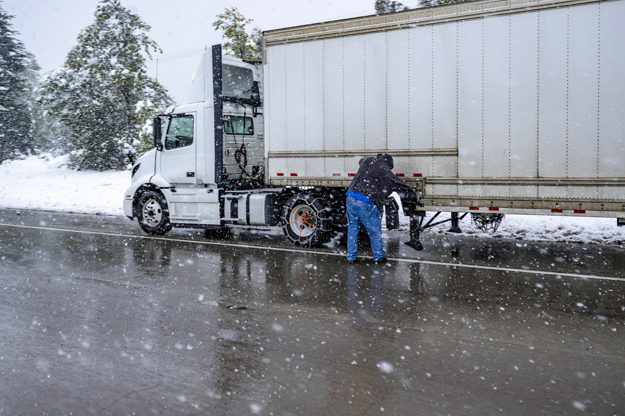 Winter driver's survival kit: Understanding America's chain laws ...