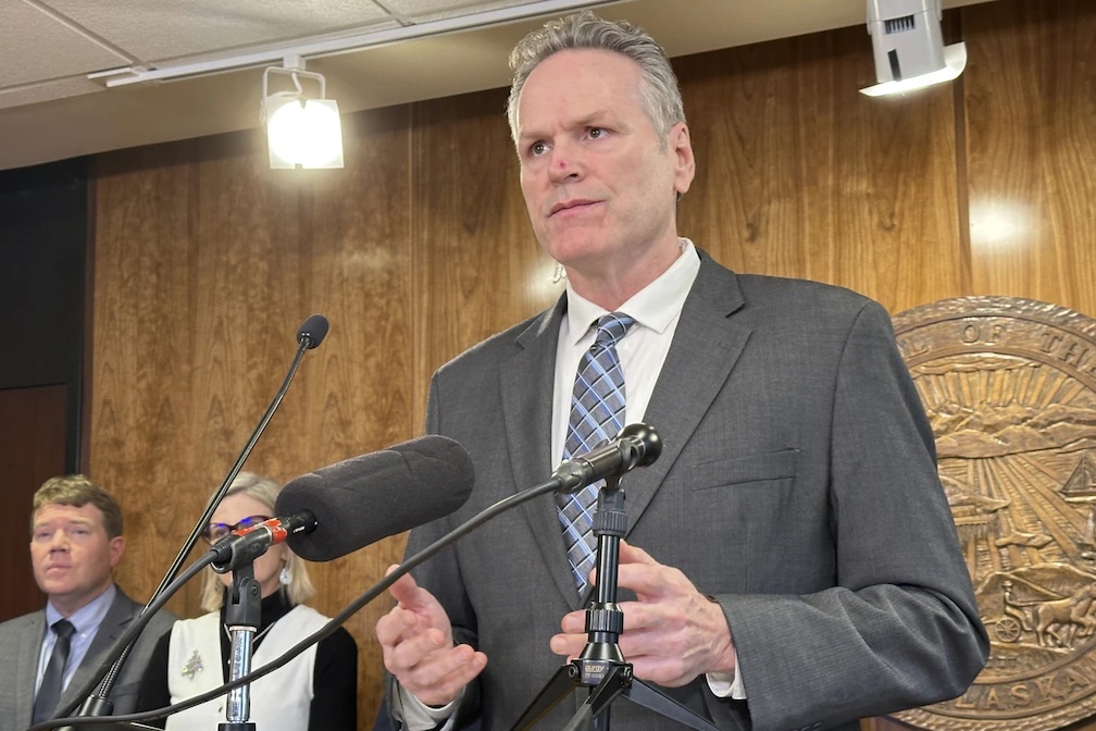Alaska governor asks Trump to roll back restrictions on oil and gas ...