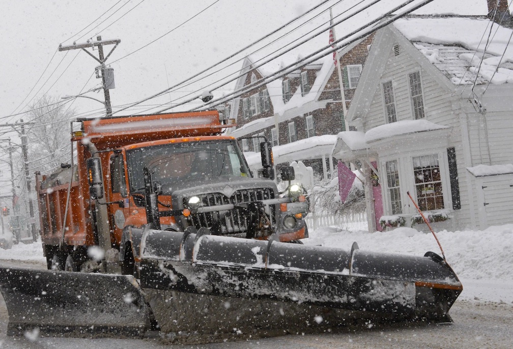 A storm brings squalls to the Northeast; 2 people die from heart ...