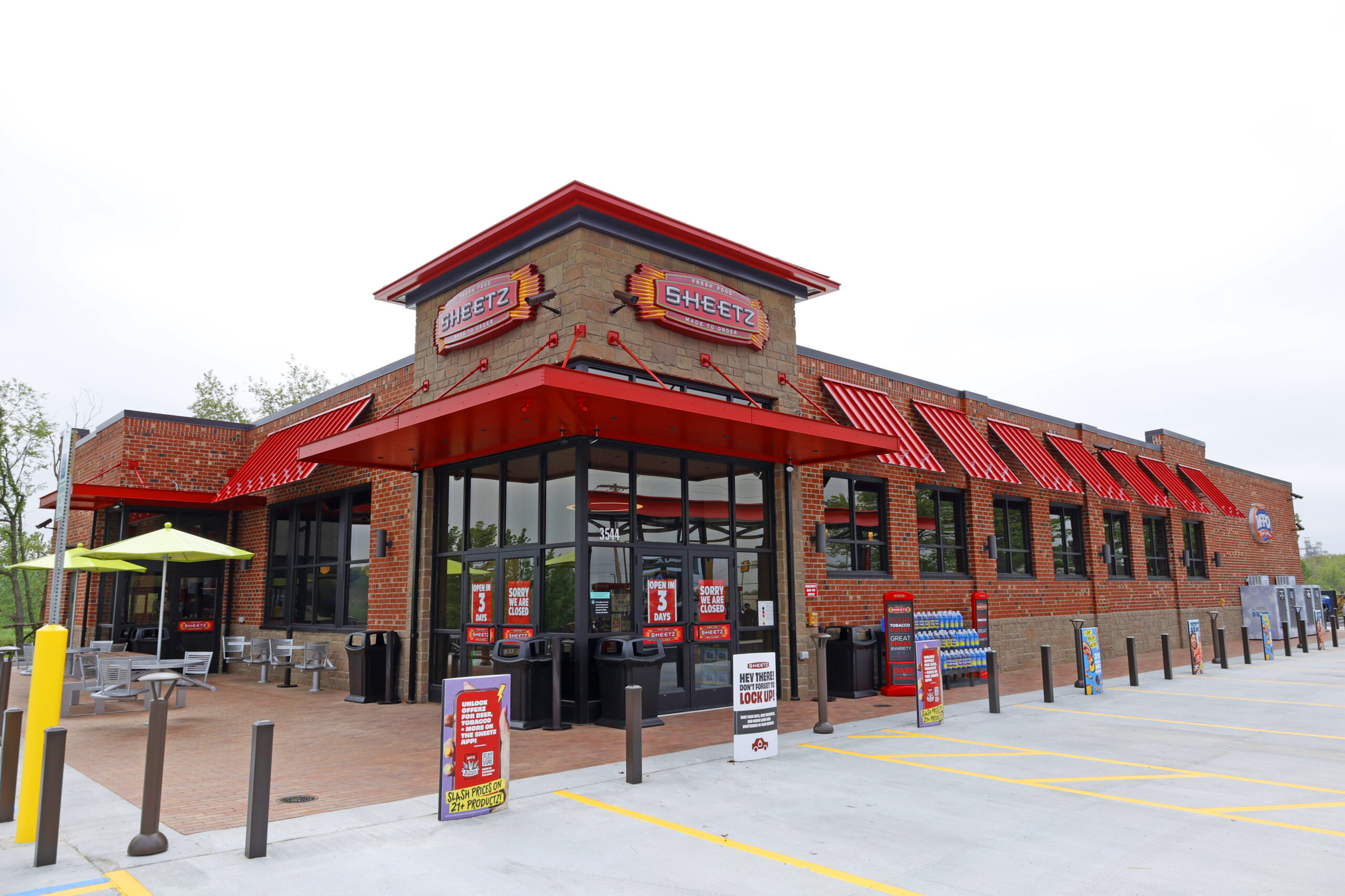 Overnight parking arrives: Sheetz to open doors at third Toledo area ...