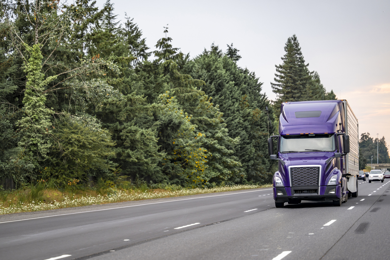 FTR, Truckstop: Spot rates fall sharply in the latest week - TheTrucker.com