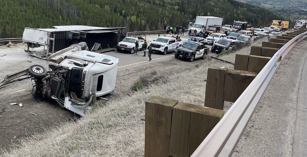 Big rig driver cited in Colorado crash - TheTrucker.com