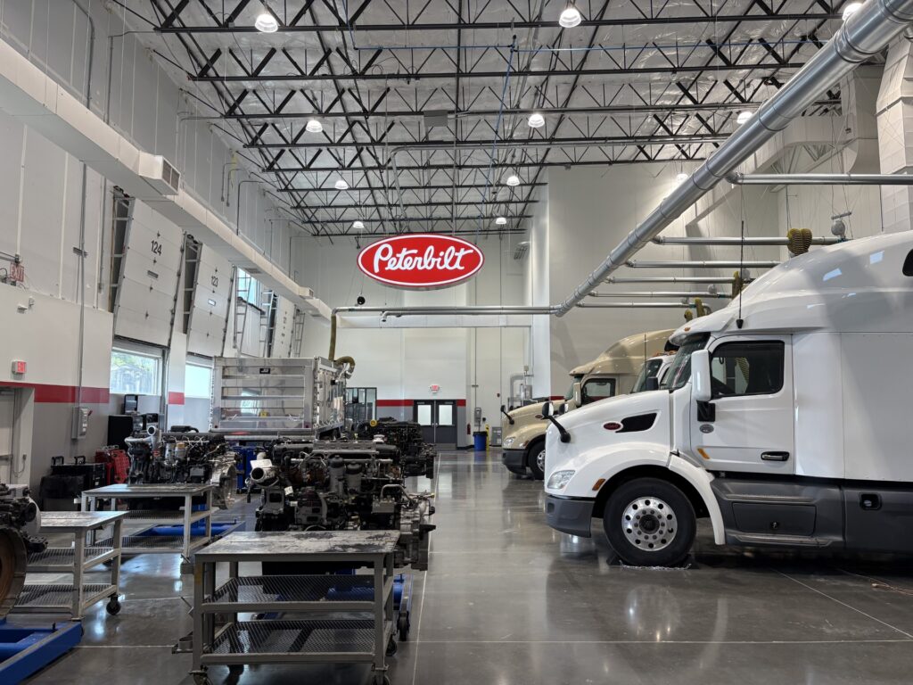 Peterbilt Technician Institute Celebrates New Graduates - TheTrucker.com