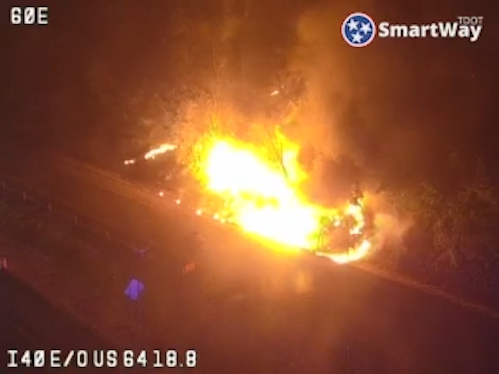 Semi truck catches fire on Interstate 40 in Memphis - TheTrucker.com
