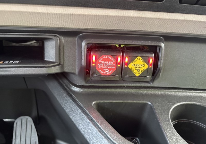 Electronic parking brake system now available for new Kenworth trucks ...
